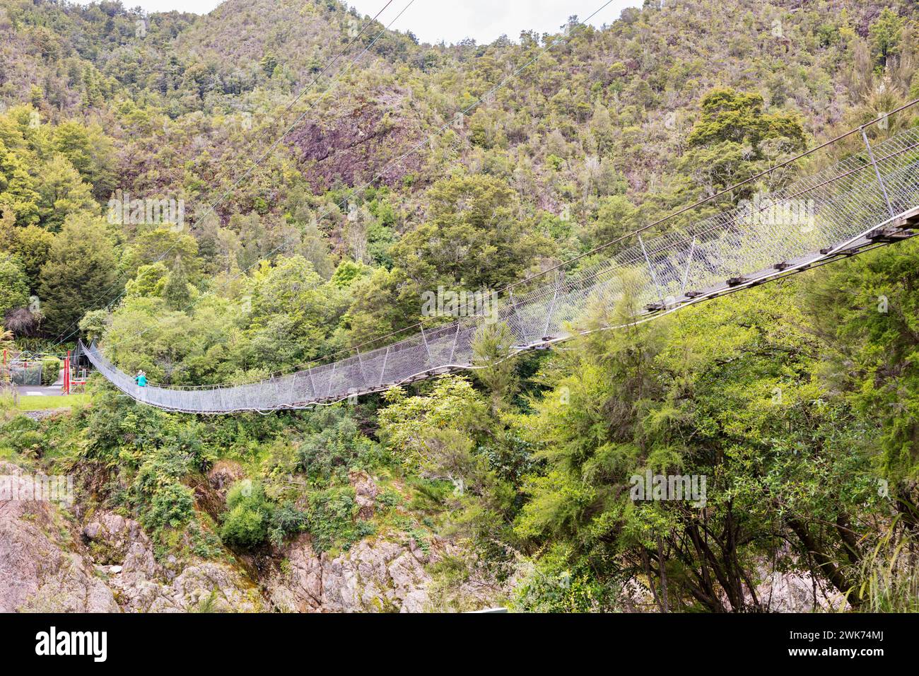 Buller Gorge Swingbridge, Buller River, Murchison, Neuseeland Stock ...