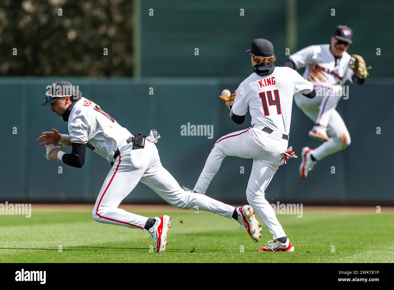 Georgia infielder Trey King (14) and Georgia outfielder John Marant (10 ...