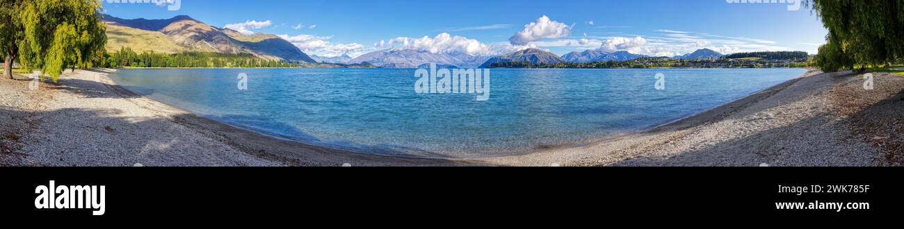 Lake Wanaka, Beach, New Zealand Stock Photo - Alamy