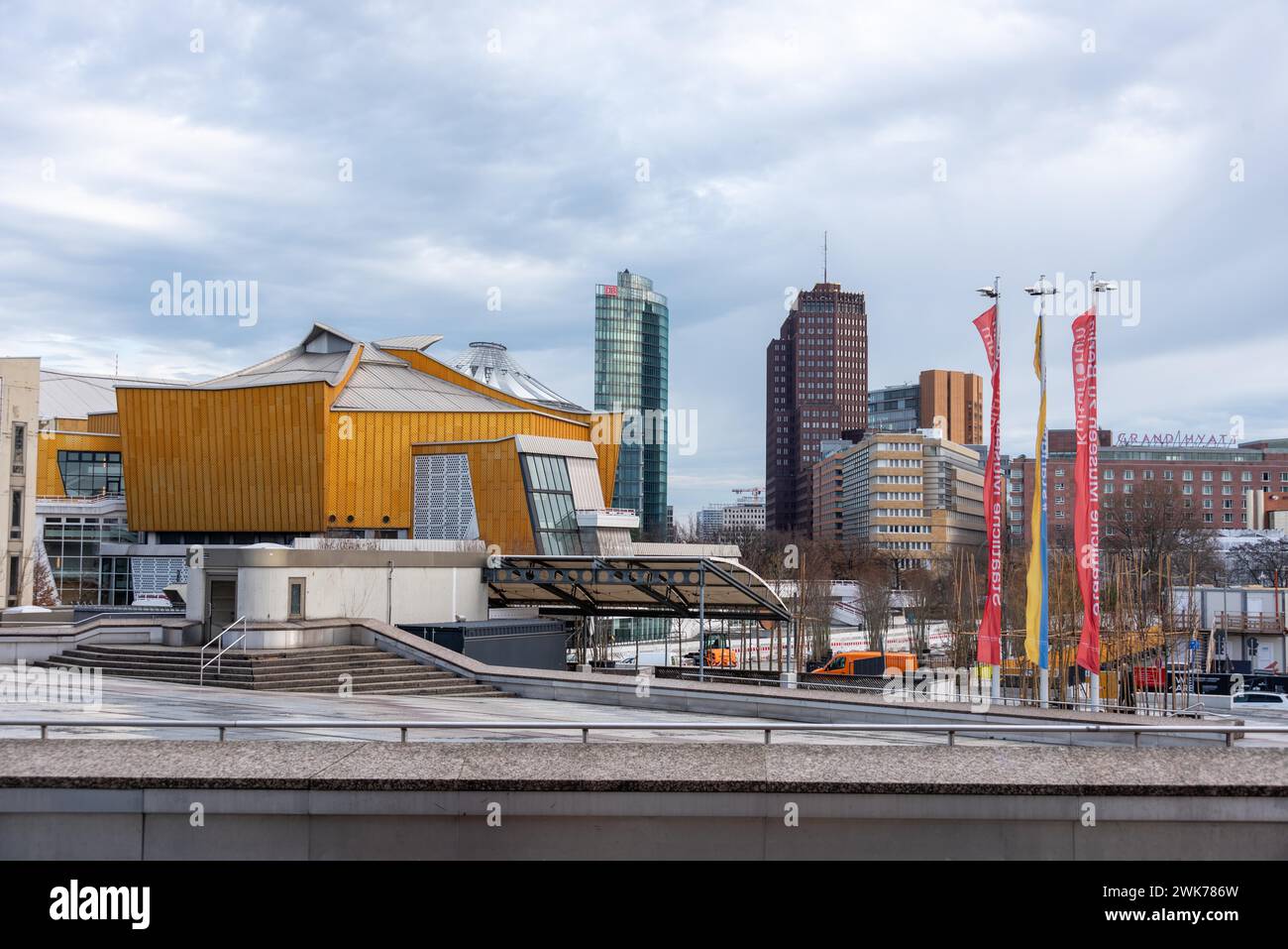 Berlin deutsche bank building hi-res stock photography and images - Alamy