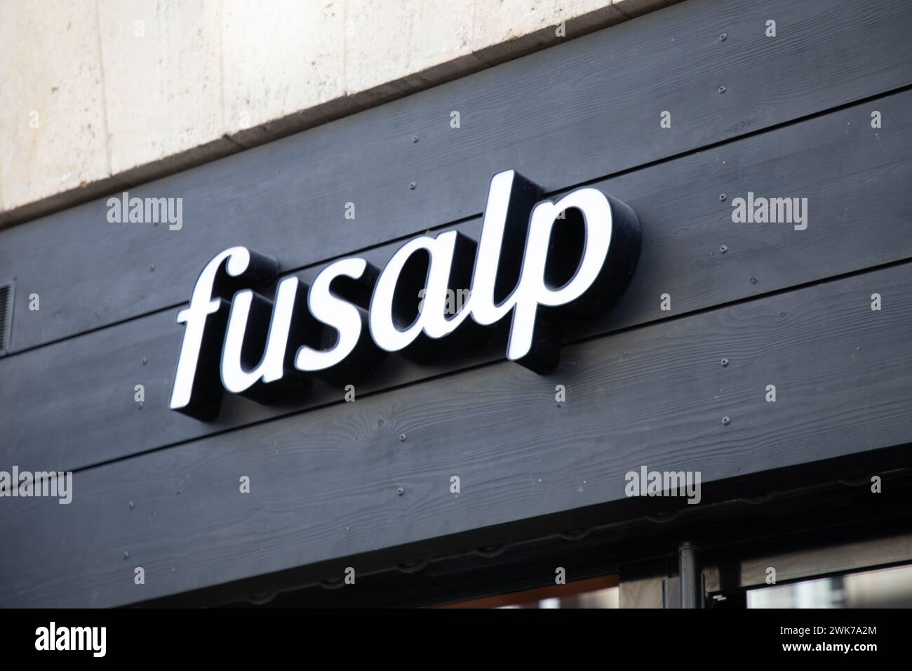 Bordeaux , France - 02 15 2024 : Fusalp logo brand chain and text sign ...