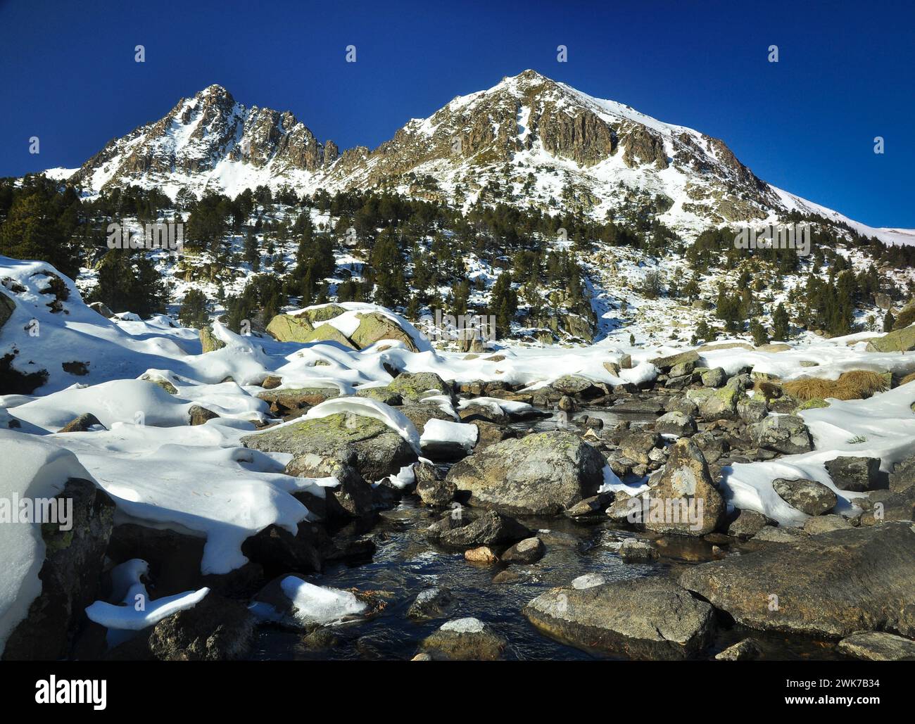 Picos de sol hi-res stock photography and images - Alamy