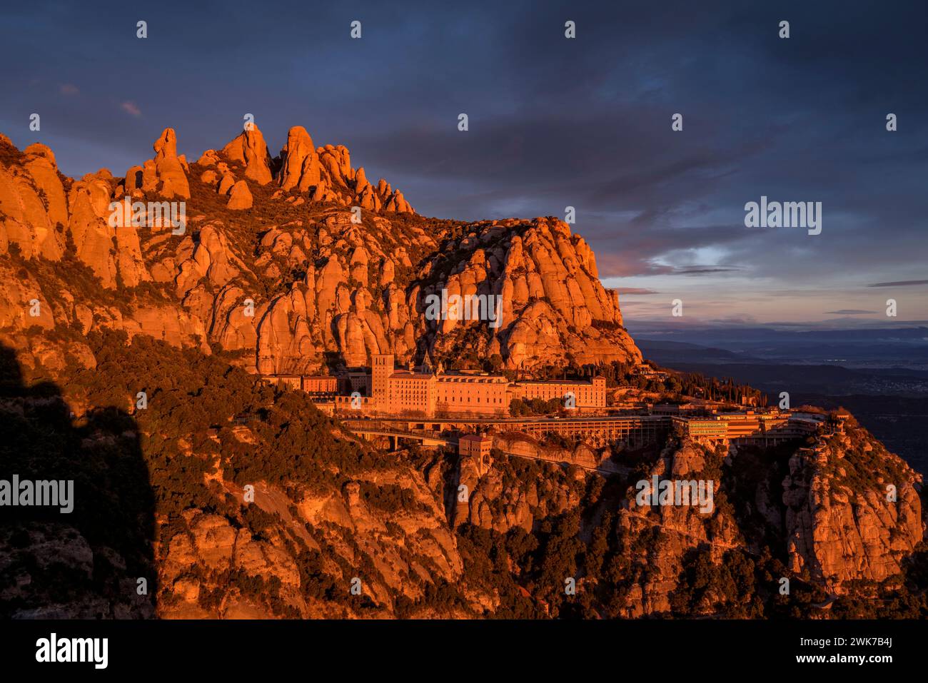 Bajo rojizo hi-res stock photography and images - Alamy