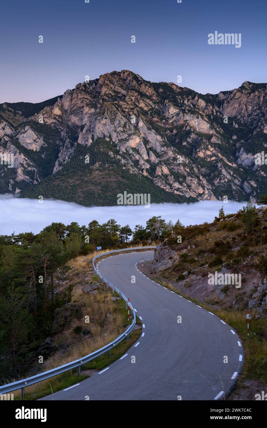 Sunrise from the Devesa viewpoint (Coll de Pal) towards Pedraforca and ...