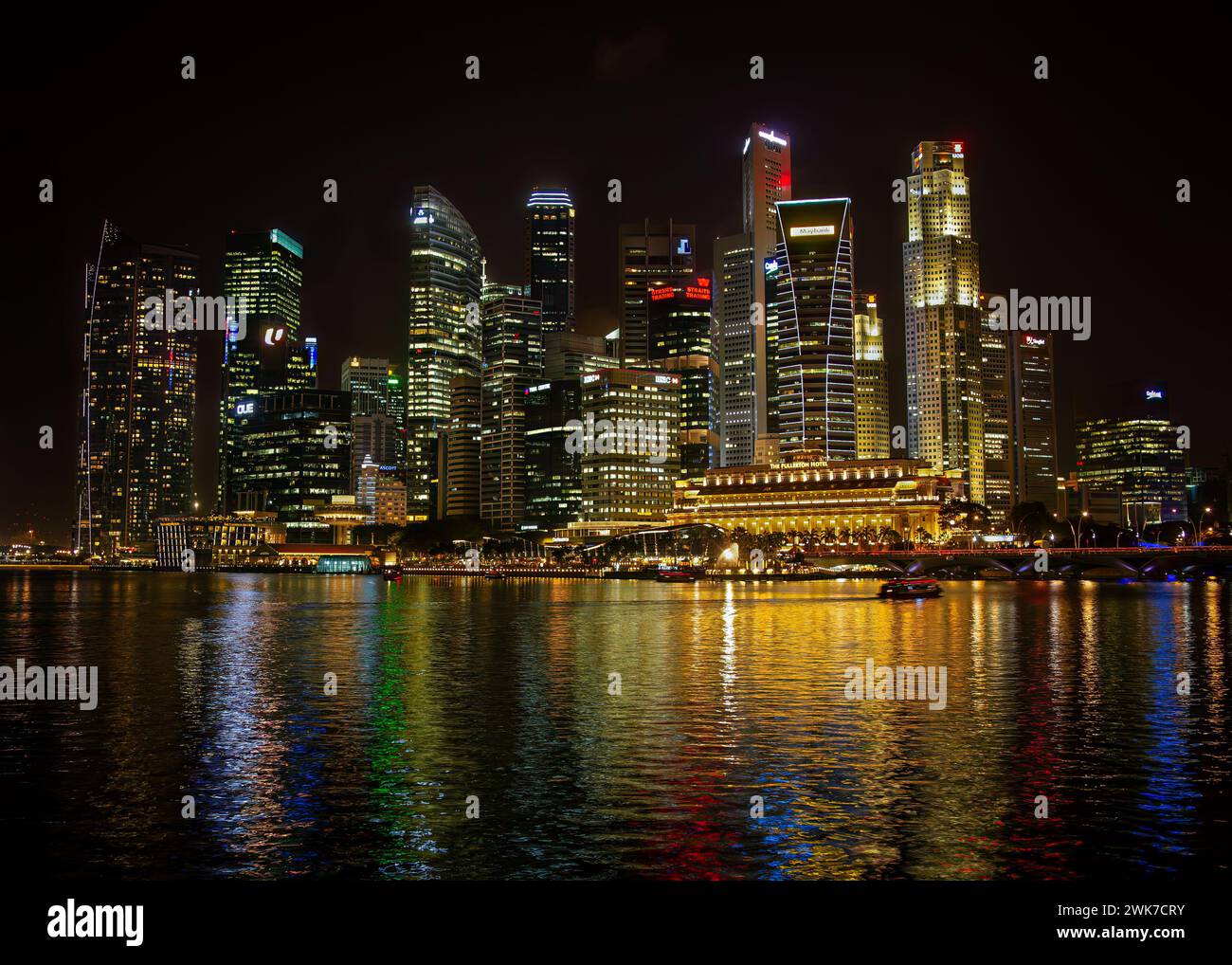 Singapore city at night Stock Photo - Alamy