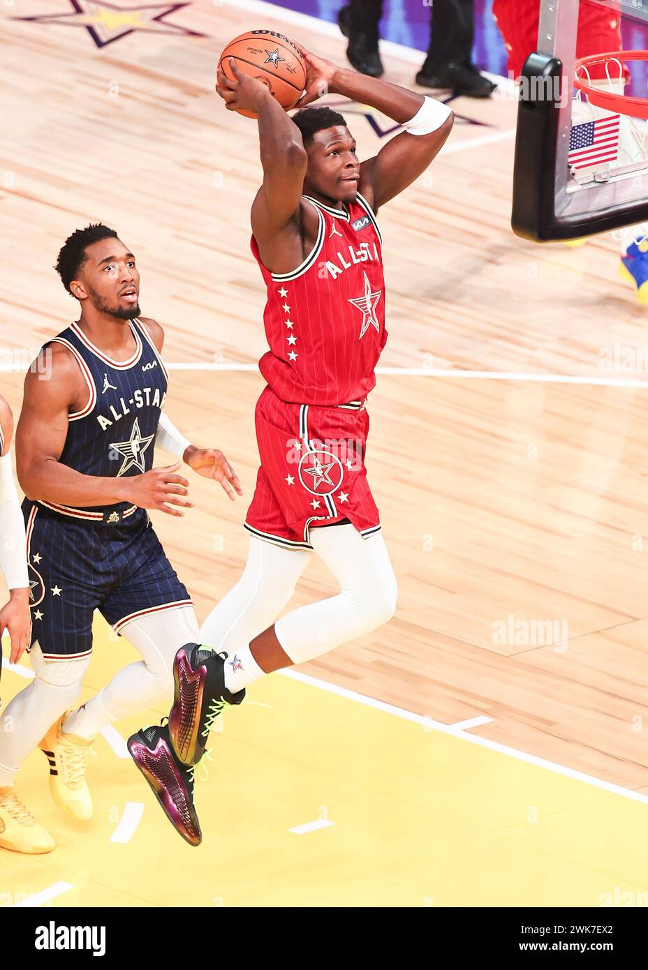 Anthony edwards nba 2024 hi-res stock photography and images - Alamy