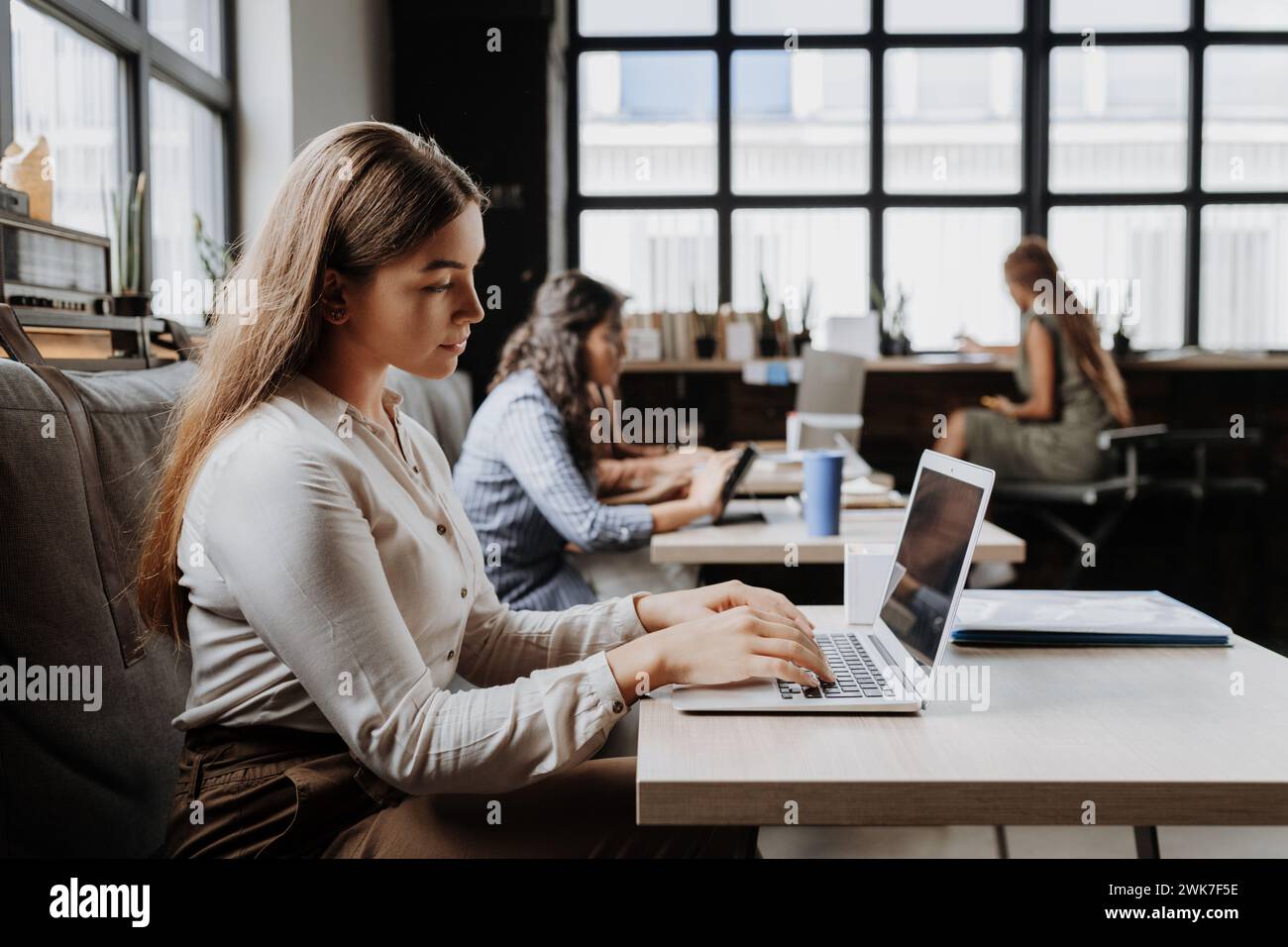 Remote workspaces hi-res stock photography and images - Alamy