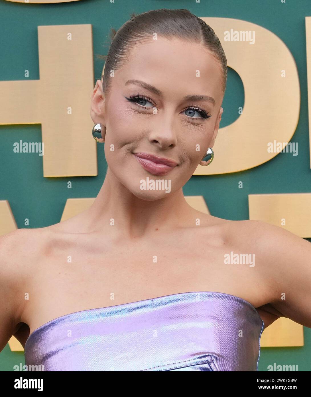 Los Angeles, USA. 18th Feb, 2024. Brooke Schofield walking on the red ...