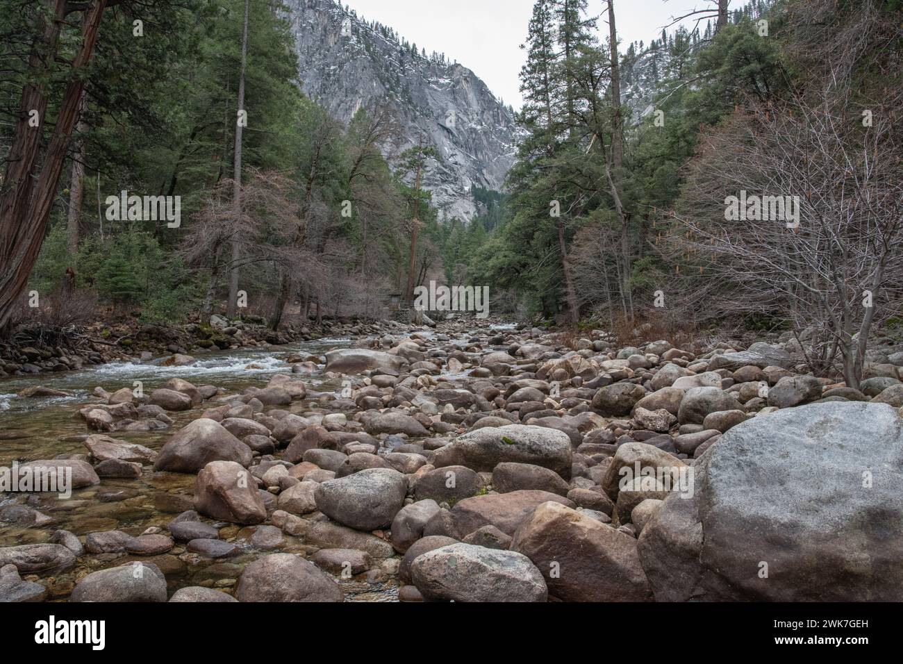 Sierra nevada river valley hi-res stock photography and images - Alamy