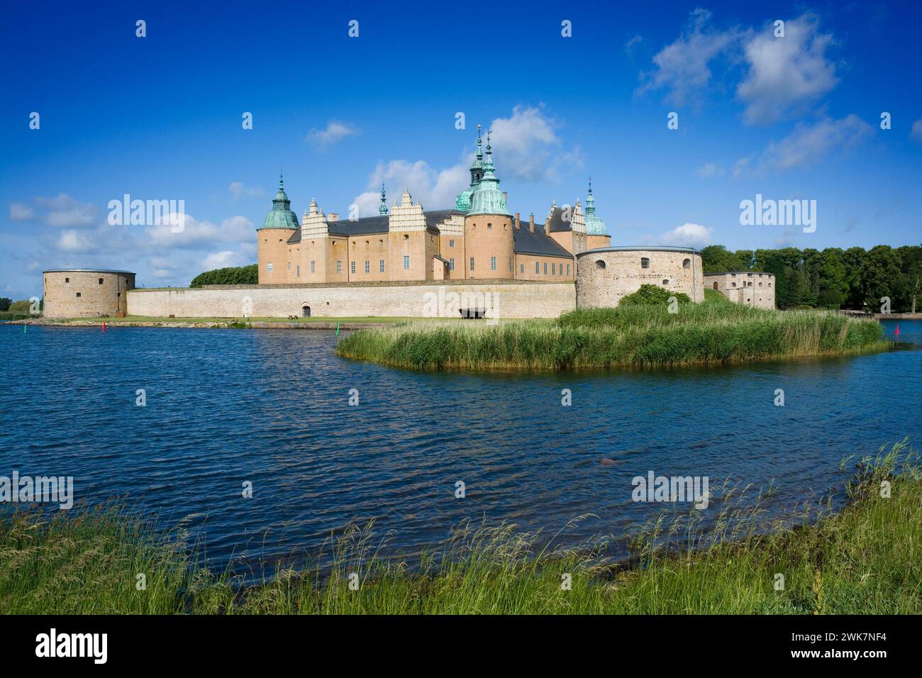 Medieval landmark kalmar castle hi-res stock photography and images - Alamy