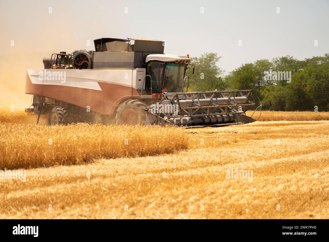 Combine agriculture hi-res stock photography and images - Alamy