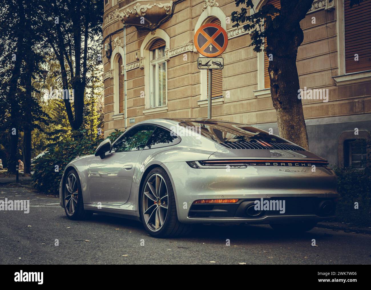 Porsche 911 rear view in hi-res stock photography and images - Alamy