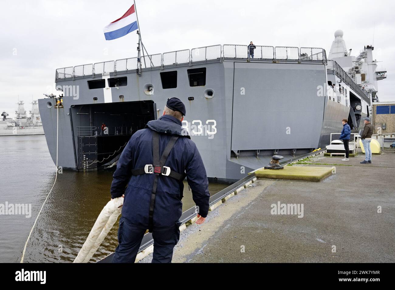 DEN HELDER - Departure of naval ship Zr.Ms. Karel Doorman to Northern ...