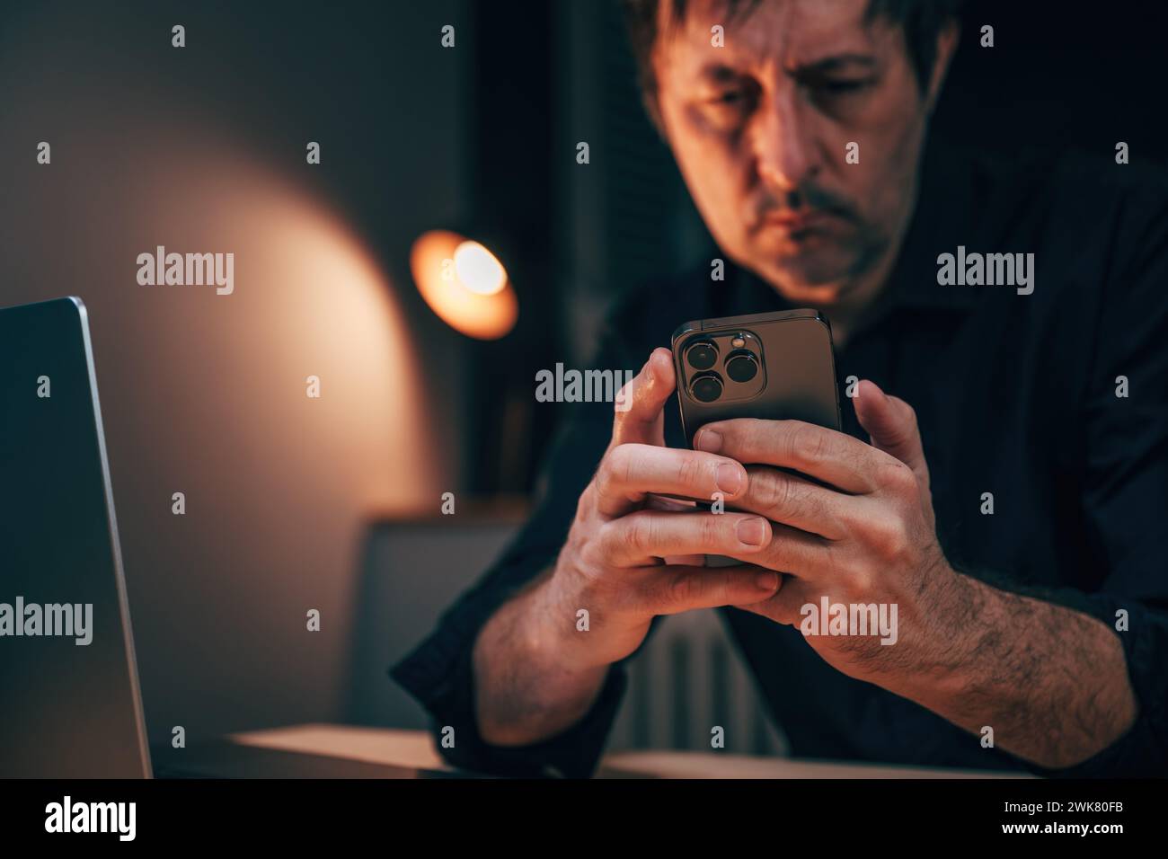 Workplace communication hi-res stock photography and images - Alamy