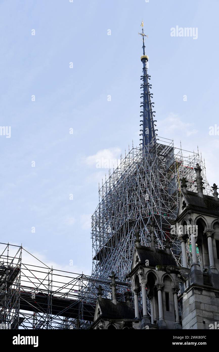 Scaffolding church spire construction hi-res stock photography and ...