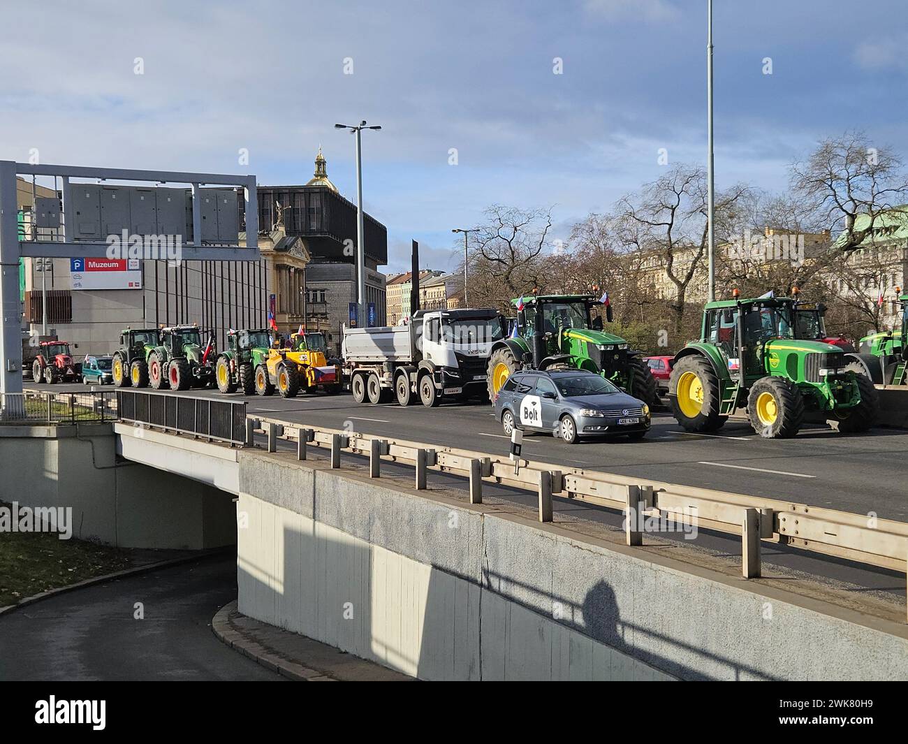 Farmers block tractors highway hi-res stock photography and images - Alamy