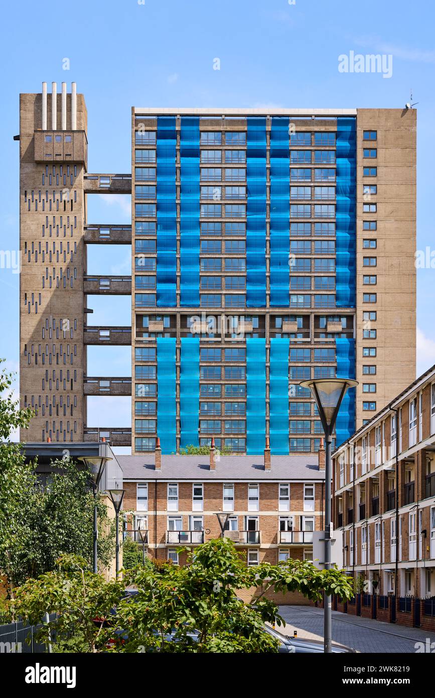 Balfron Tower, designed by Ernő Goldfinger, 1967; London, UK Stock ...