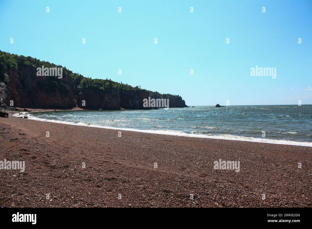 Empty sky marine shore beach hi-res stock photography and images - Alamy