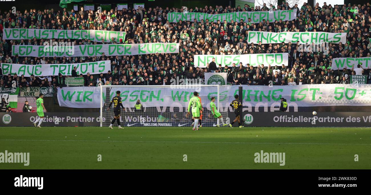 Wolfsburg, Deutschland. 17th Feb, 2024. firo: 02/17/2024 Football, Soccer, 1st Bundesliga First ...