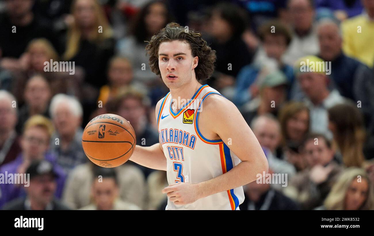 Oklahoma City Thunder guard Josh Giddey (3) brings the ball up court ...