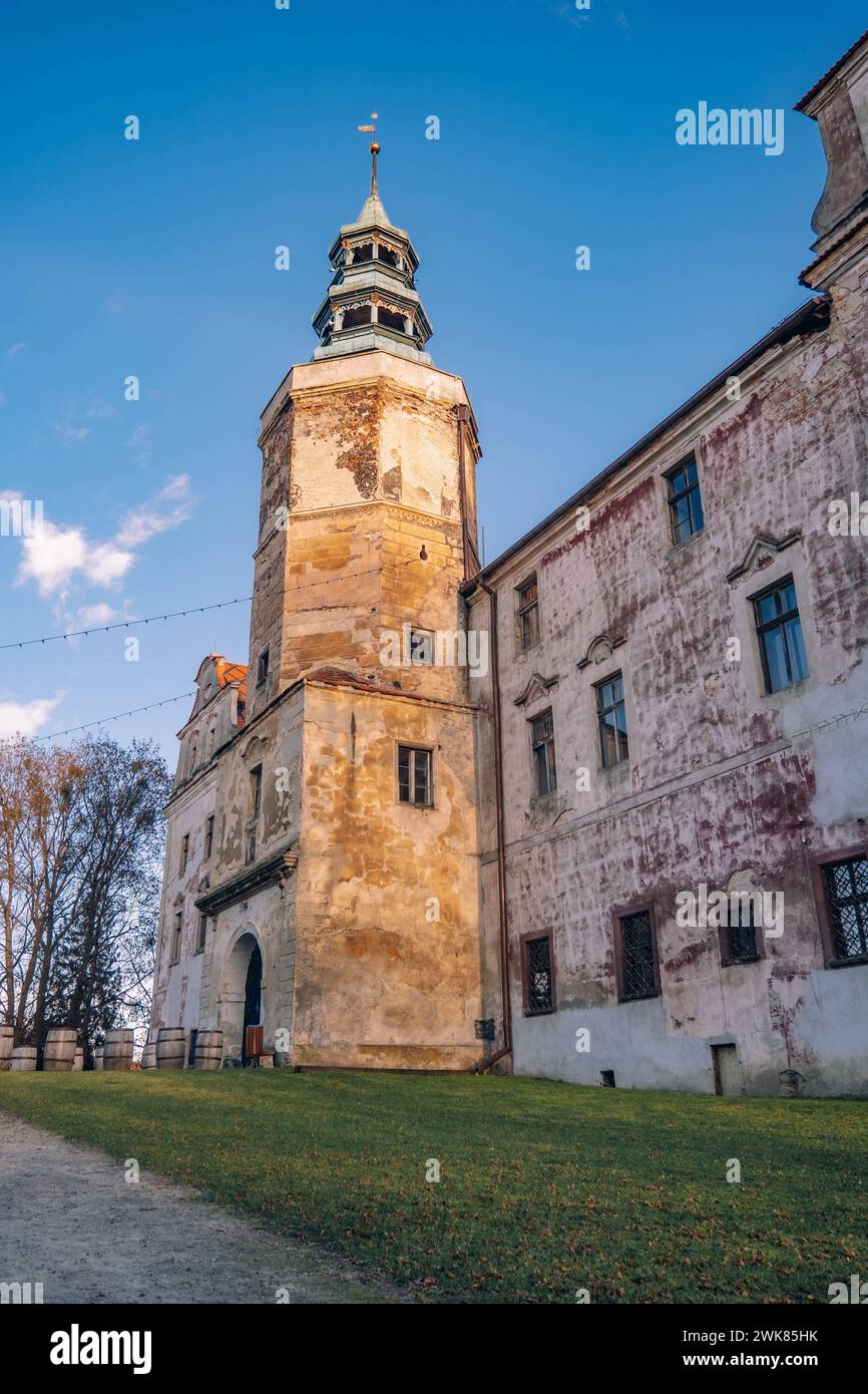 Divci castle hi-res stock photography and images - Alamy