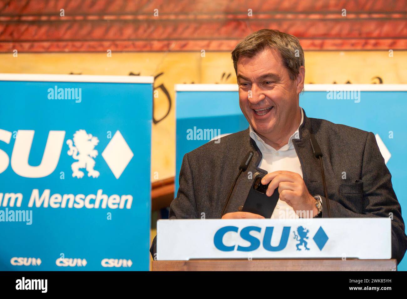 Muenchen, 57. Schwabinger Fischessen im vollen Festsaal des Muenchner ...