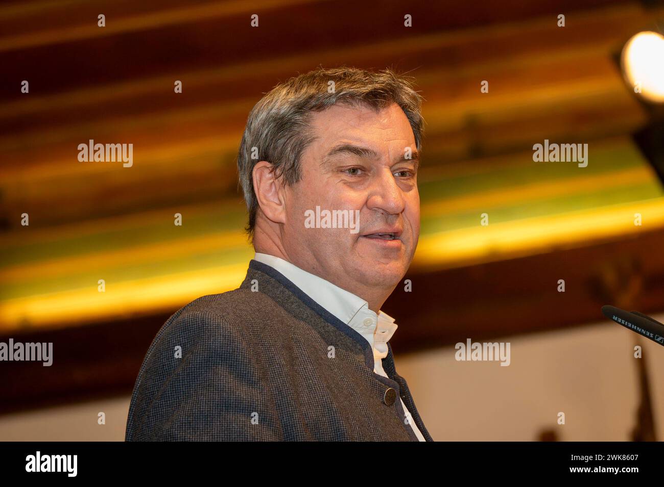 Muenchen, 57. Schwabinger Fischessen im vollen Festsaal des Muenchner ...