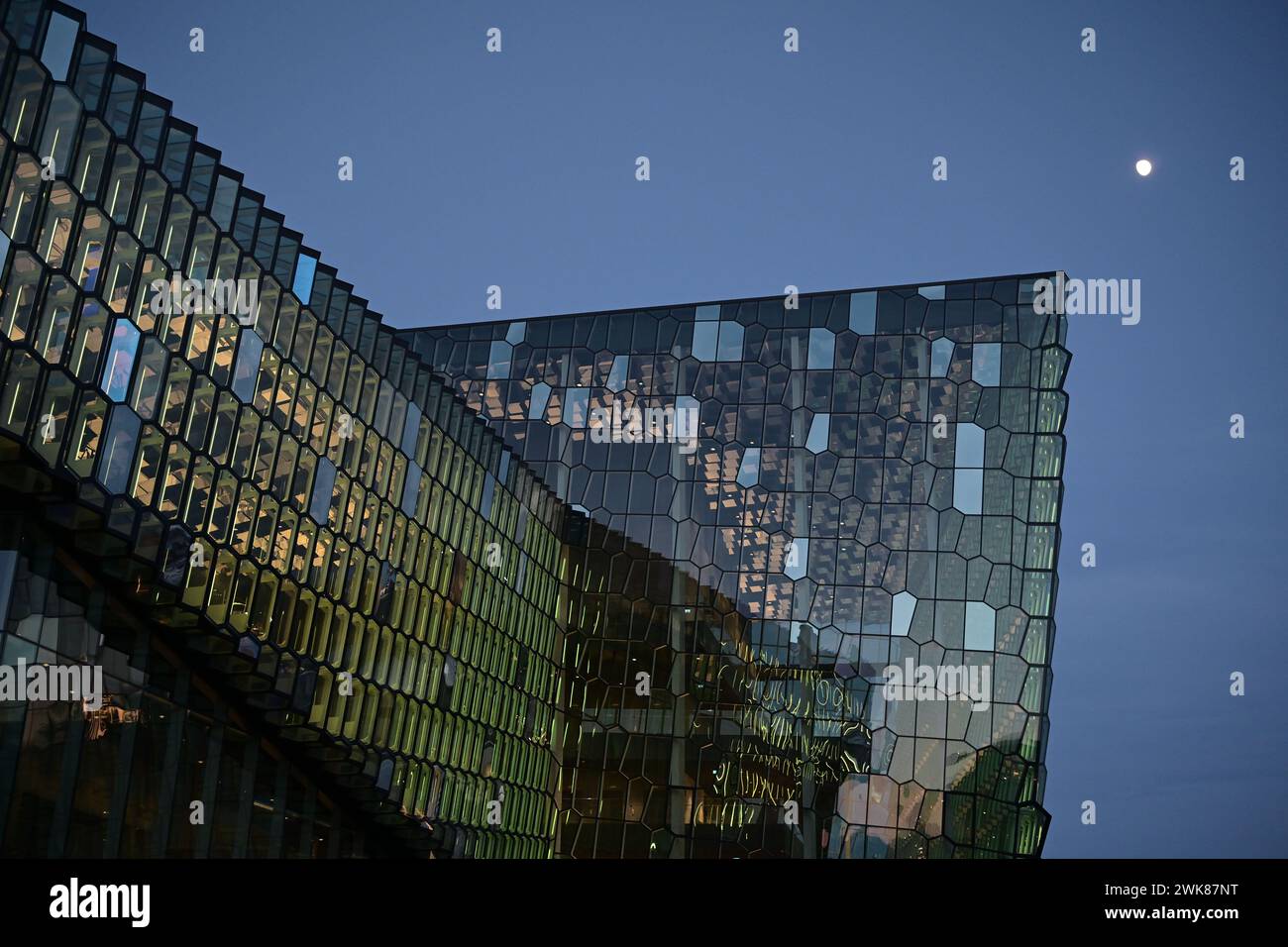 Pixel building hi-res stock photography and images - Alamy