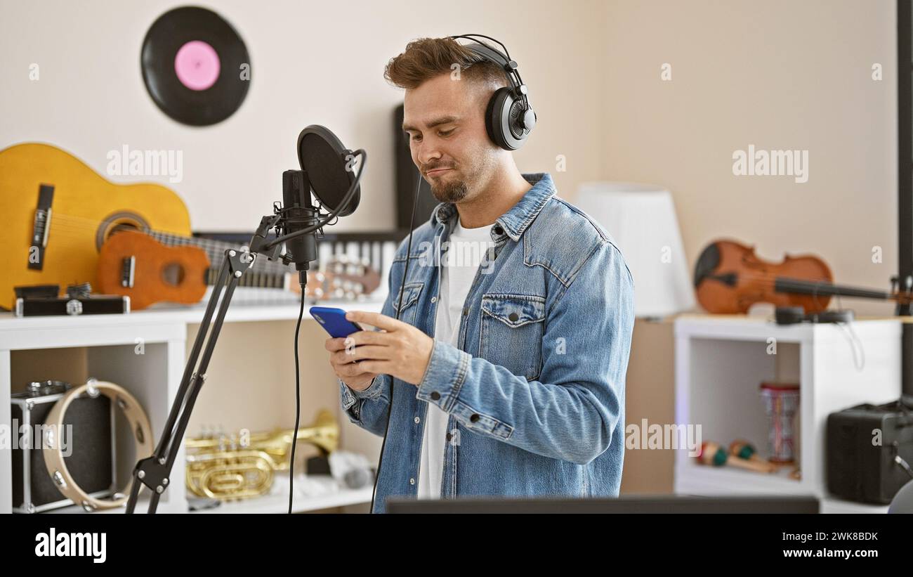 Homestudio hi-res stock photography and images - Alamy