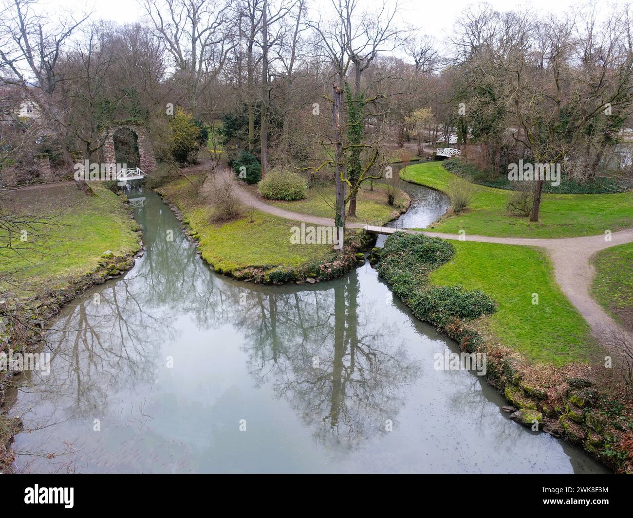 Top down view flowing hi-res stock photography and images - Alamy