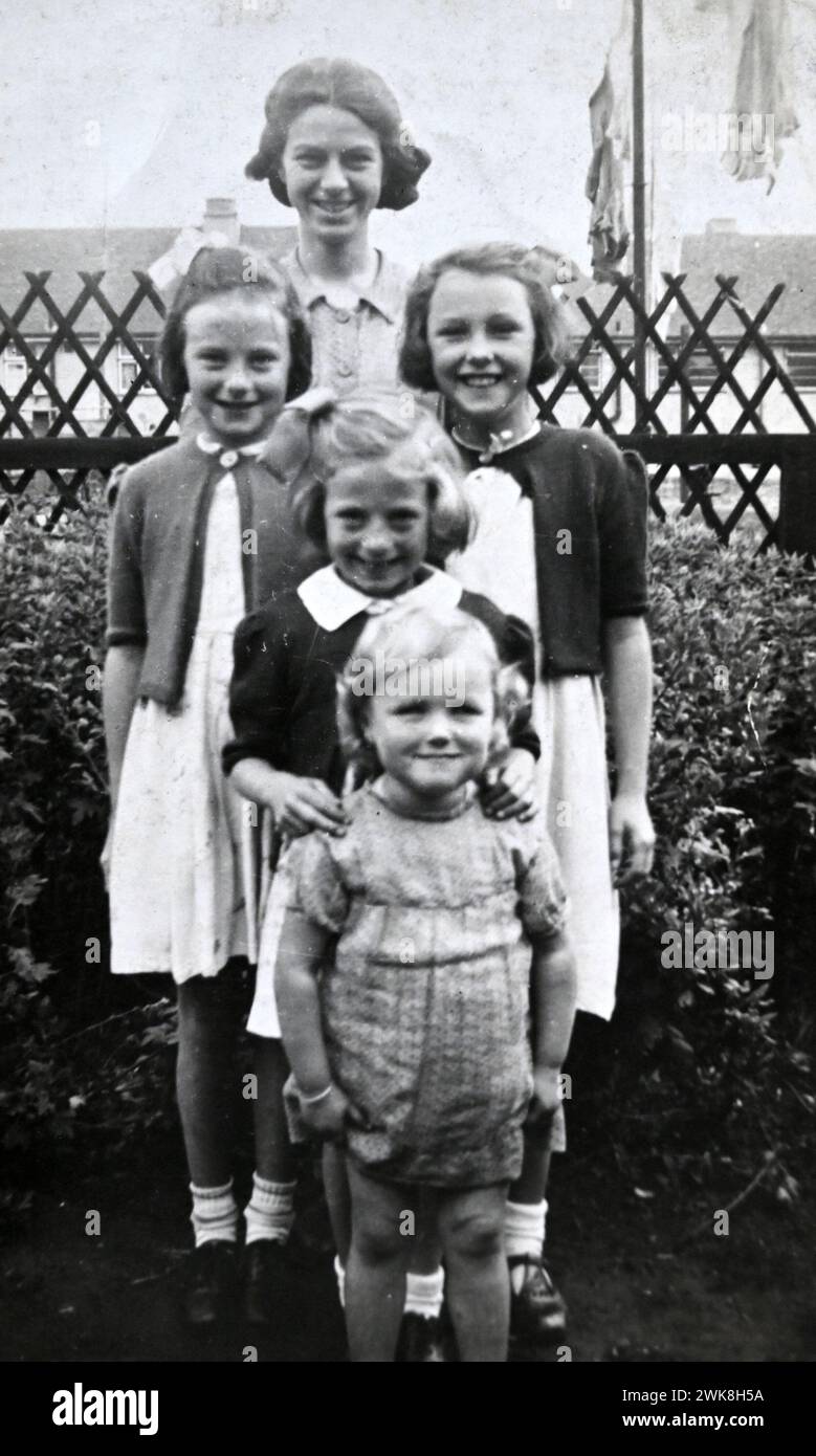 World war two children evacuees hi-res stock photography and images - Alamy