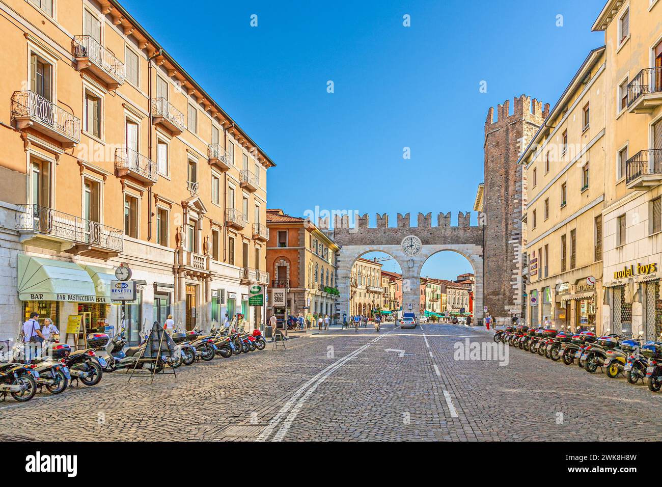 Brick gateway hi-res stock photography and images - Alamy