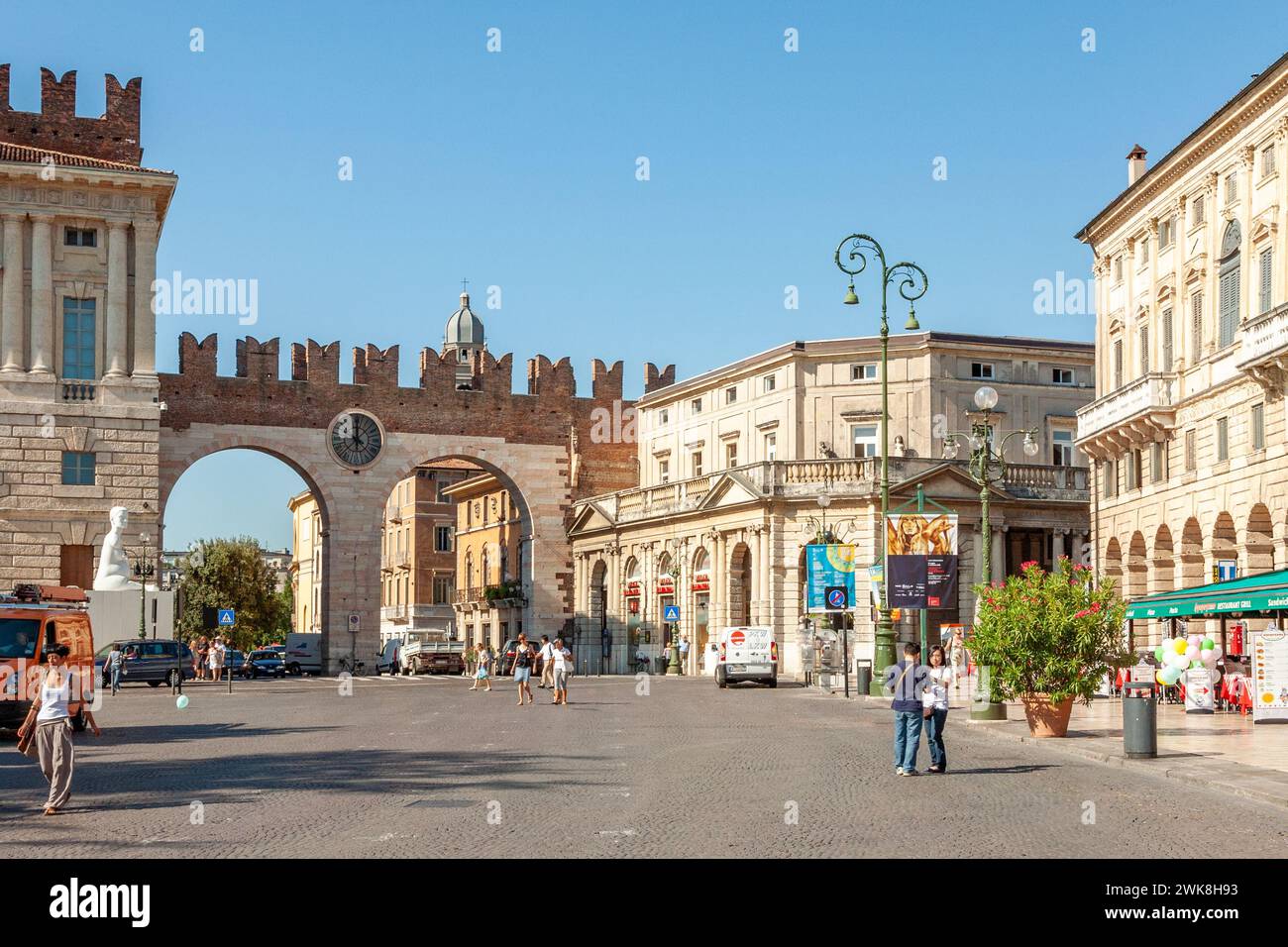 Brick gateway hi-res stock photography and images - Alamy