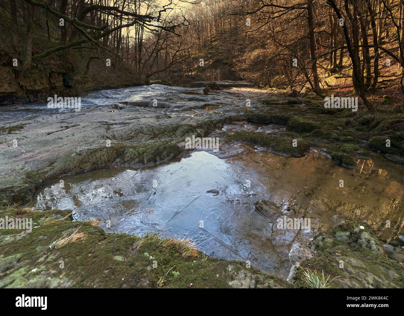 Pont melyn fach hi-res stock photography and images - Alamy