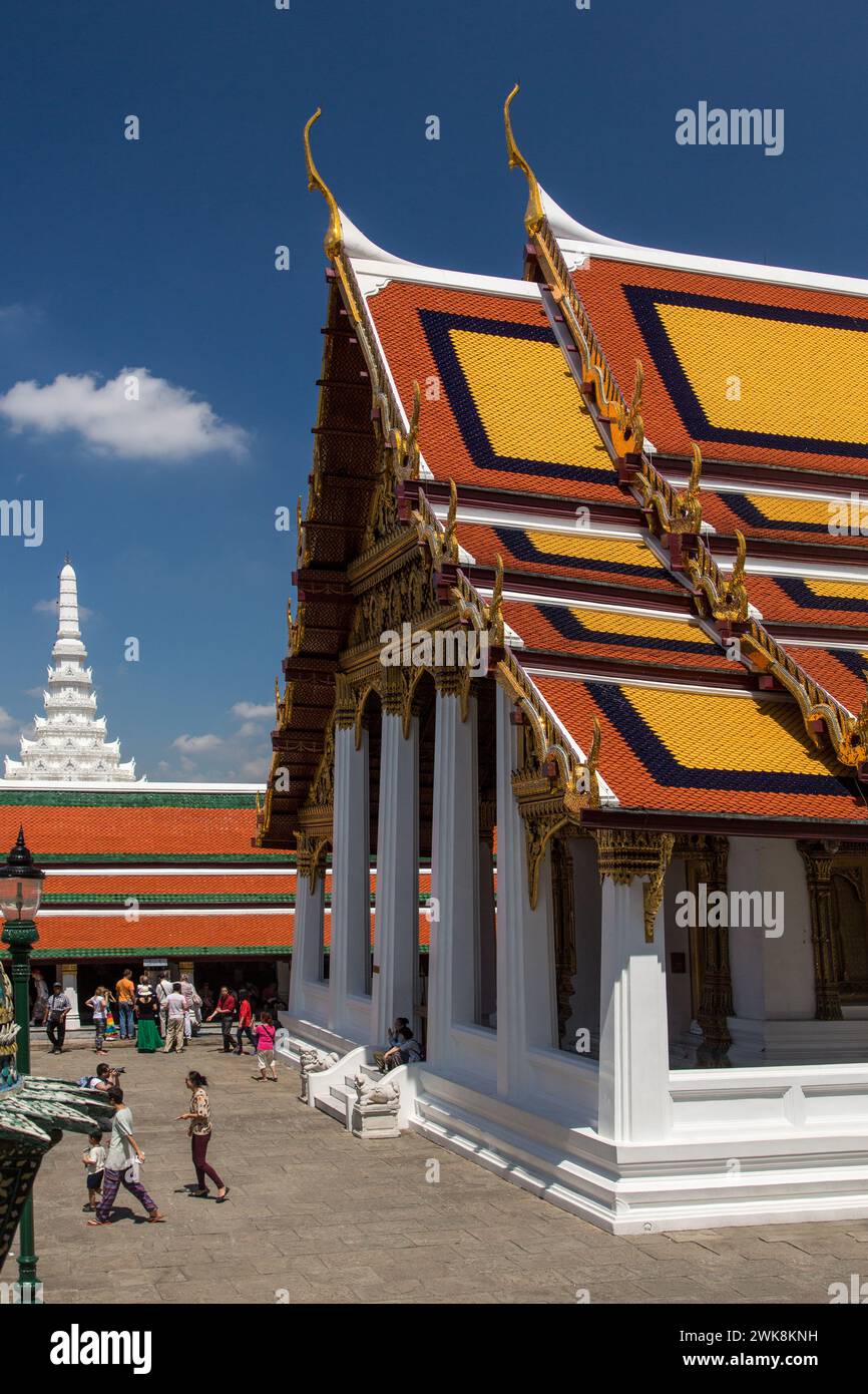 The Ho Phra Monthien Tham by the Temple of the Emerald Buddha at the ...