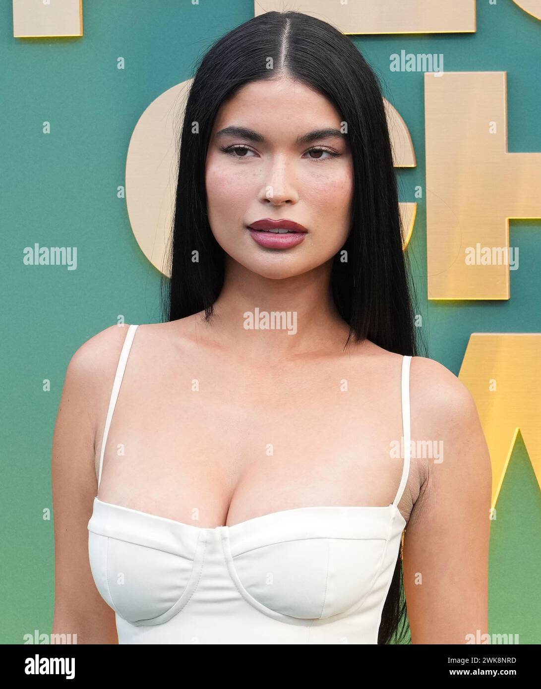 Los Angeles, USA. 18th Feb, 2024. Aisha Potter walking on the red carpet at the People's Choice ...