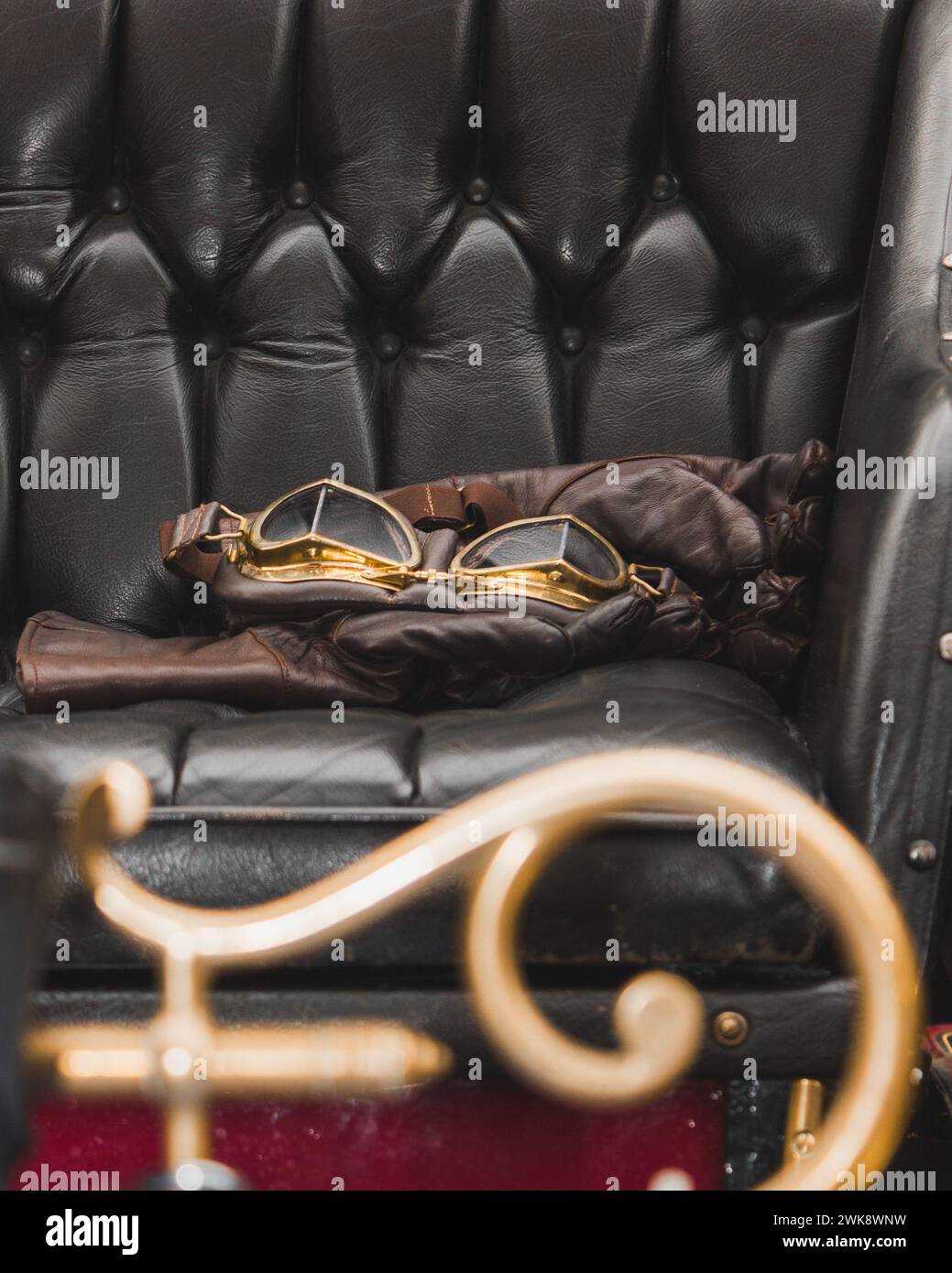 Driving goggles vintage hi-res stock photography and images - Alamy