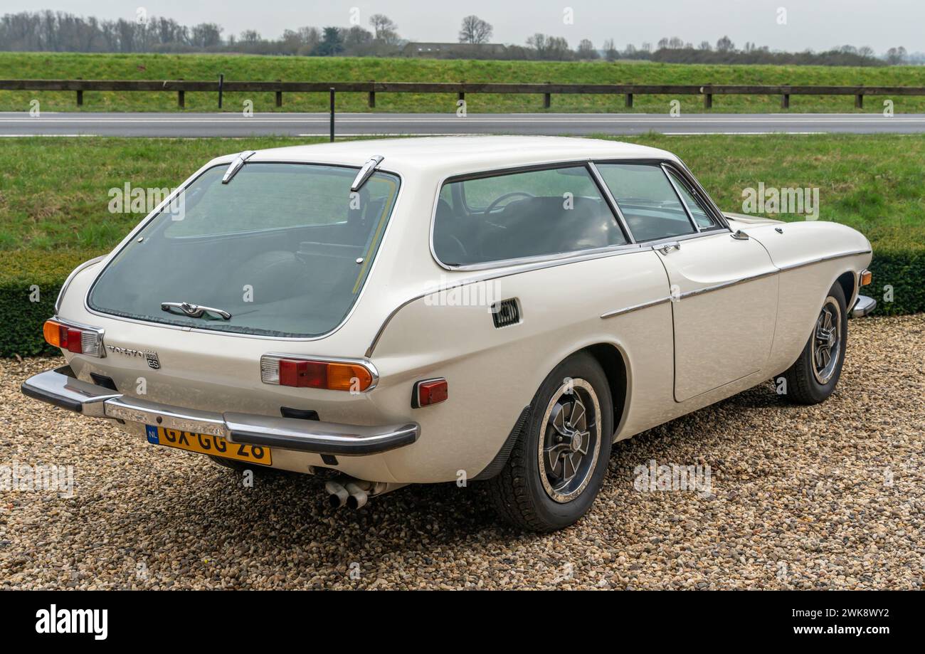 Old volvo car hi-res stock photography and images - Alamy