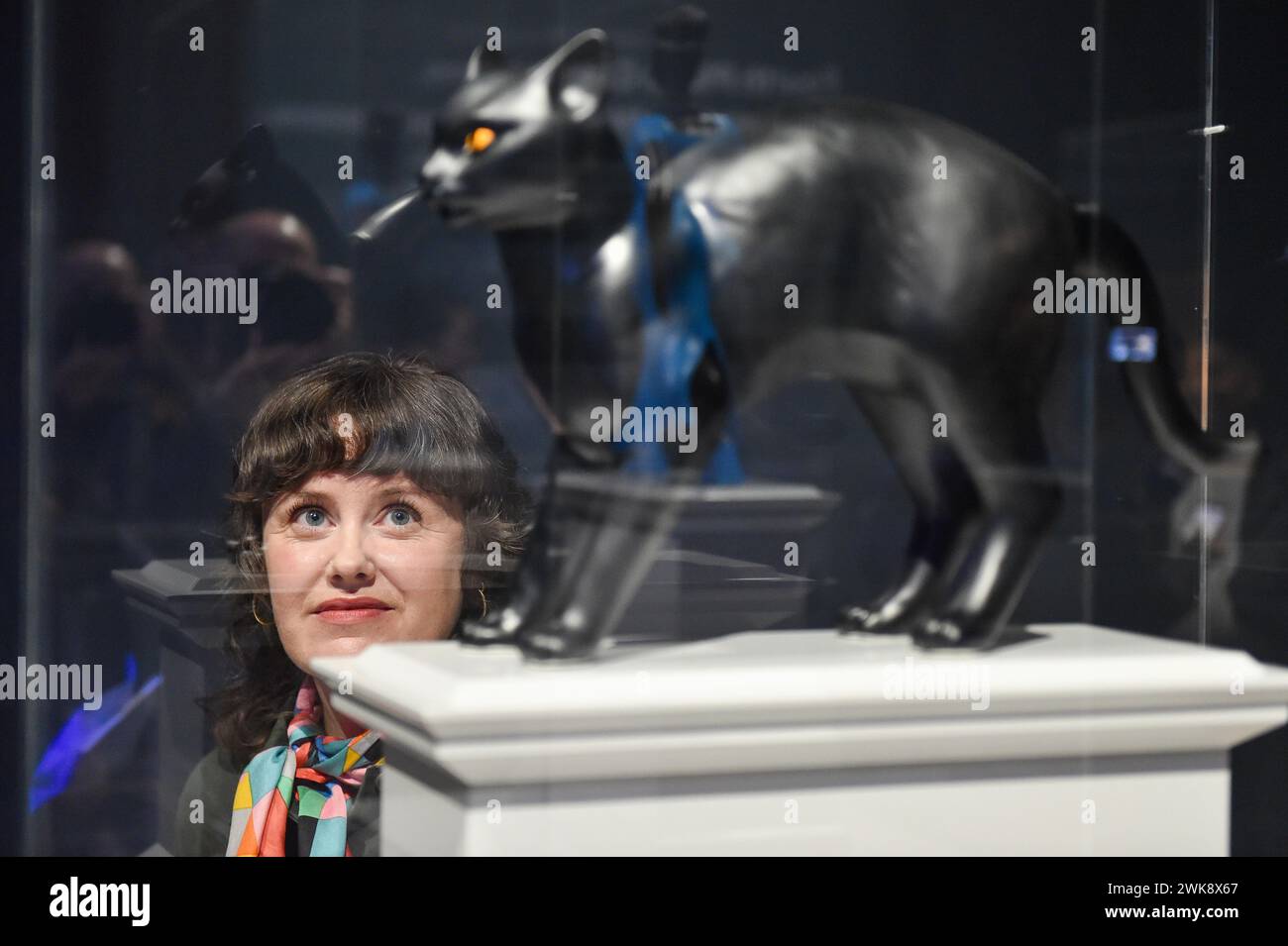 London, England, UK. 19th Feb, 2024. Artist RUTH EWAN poses beside ...