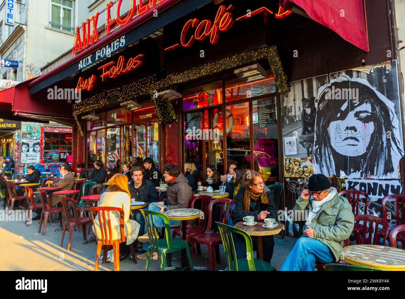 French Cafe Scene 16,600+ French Cafe Stock Illustrations,