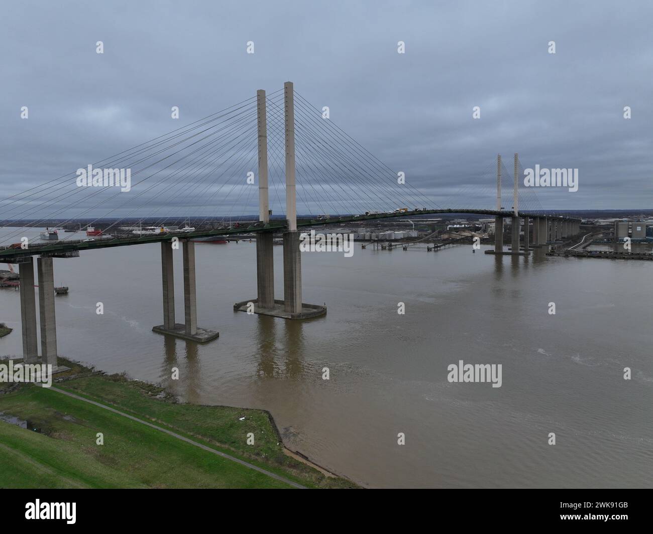 Aerial photos of the QEII bridge in Dartford Stock Photo - Alamy
