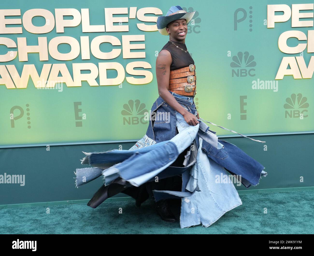 Los Angeles, USA. 18th Feb, 2024. Markell Washington walking on the red ...