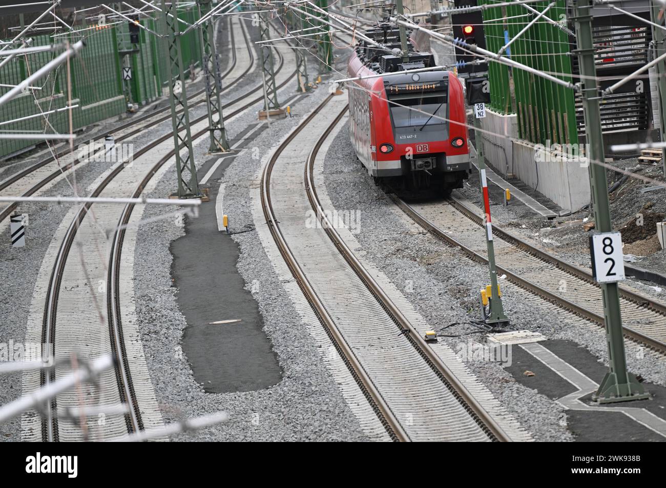 19 February 2024, Hesse, Frankfurt/Main: An S-Bahn train on Deutsche ...