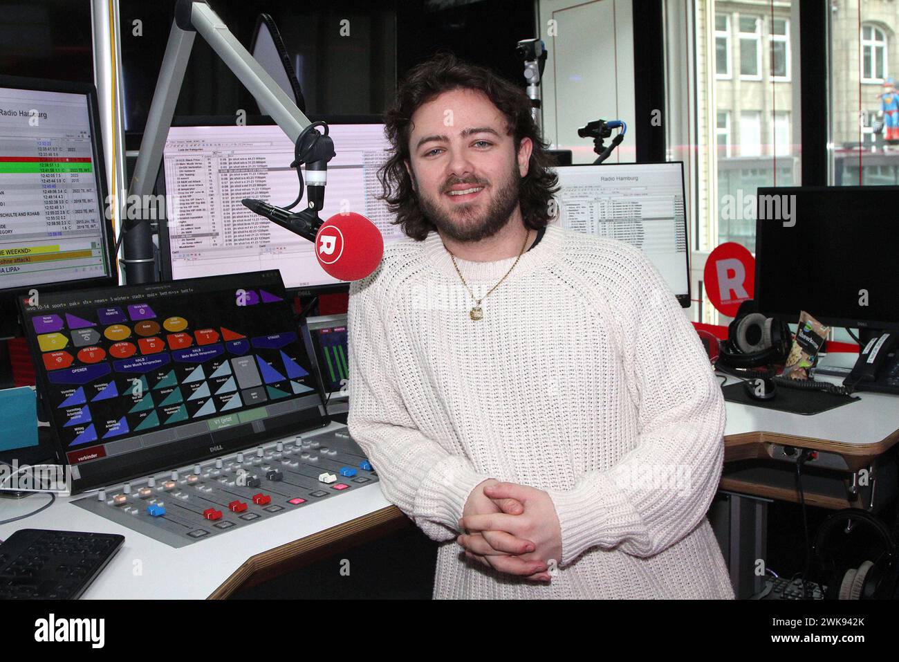 Declan J Donovan, der britische Saenger zu Gast bei Radio Hamburg RHH ...