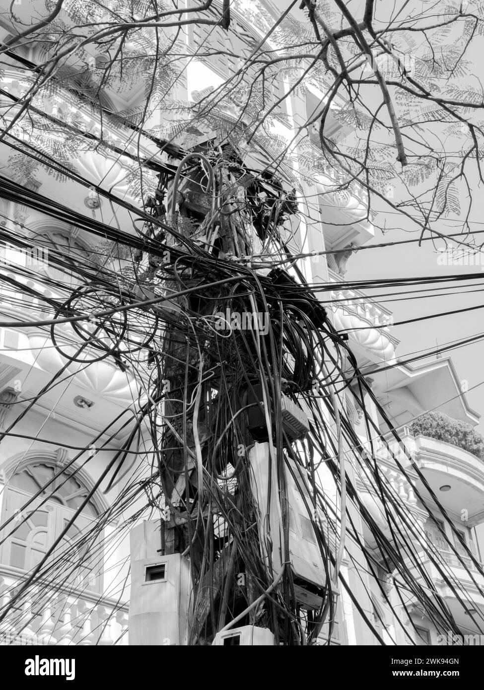 electric pole with messy cabling Stock Photo - Alamy electric pole with messy cabling Stock Photo - Alamy
