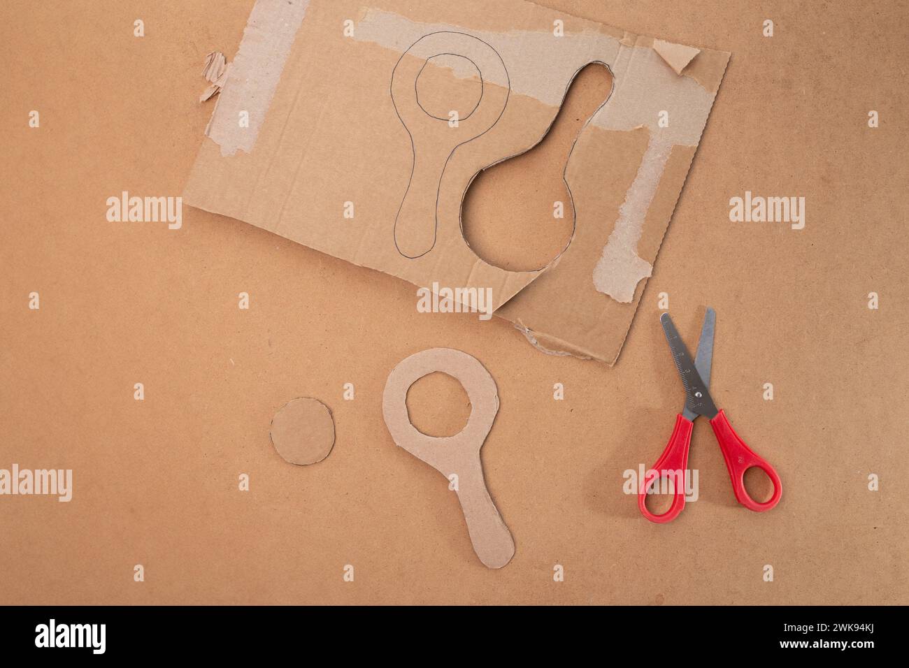 cut out a cardboard magnifying glass craft for kids play, handmade ...