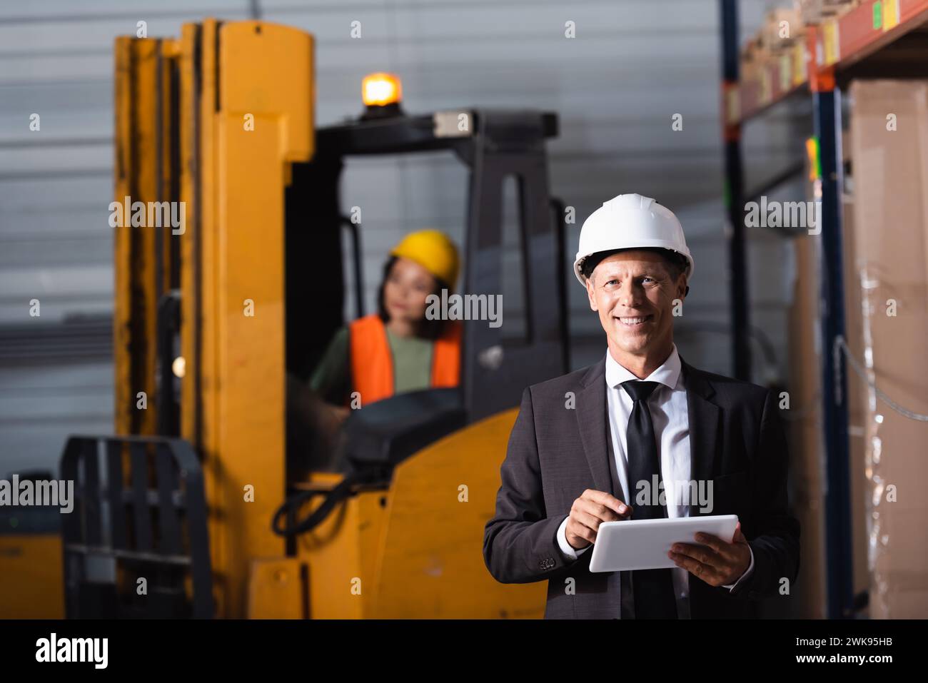 Warehouse supervision hi-res stock photography and images - Alamy