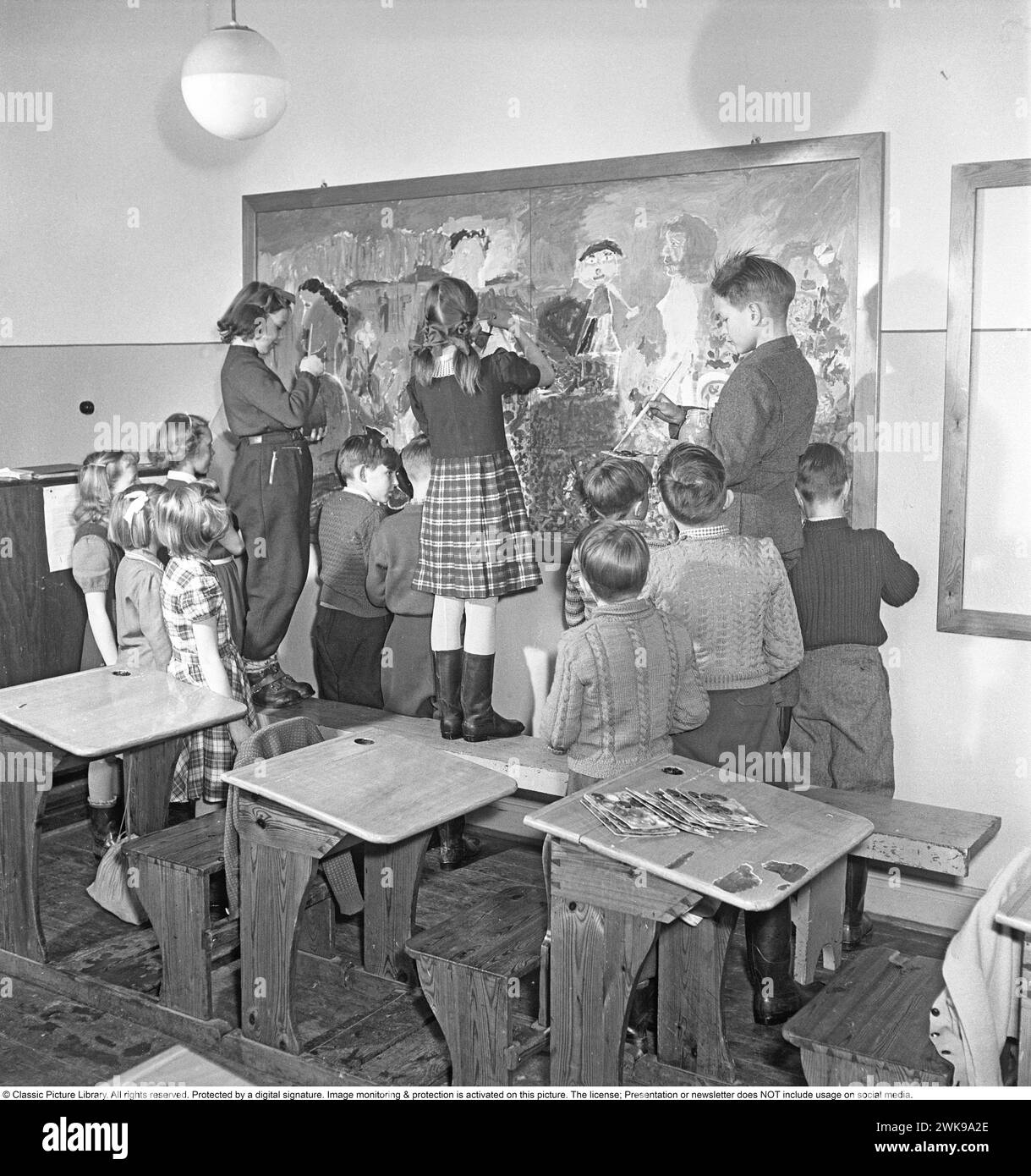 1950s classroom hi-res stock photography and images - Alamy
