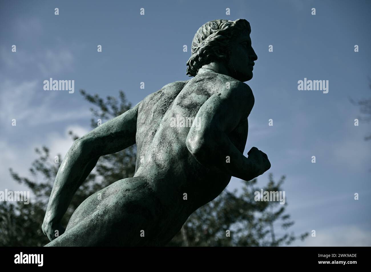 Ancient greek runner hi-res stock photography and images - Alamy