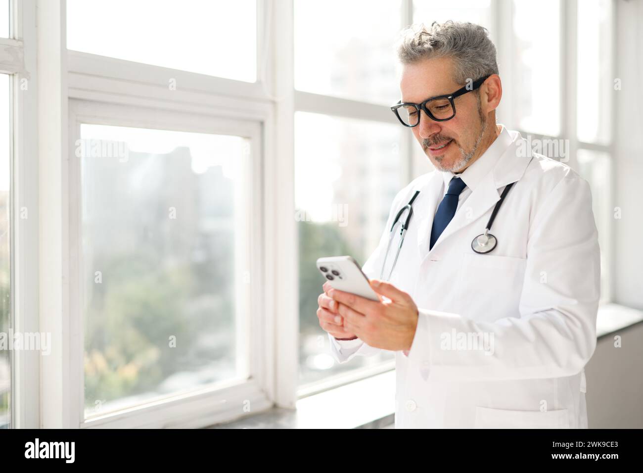 Medical communications management hi-res stock photography and images ...